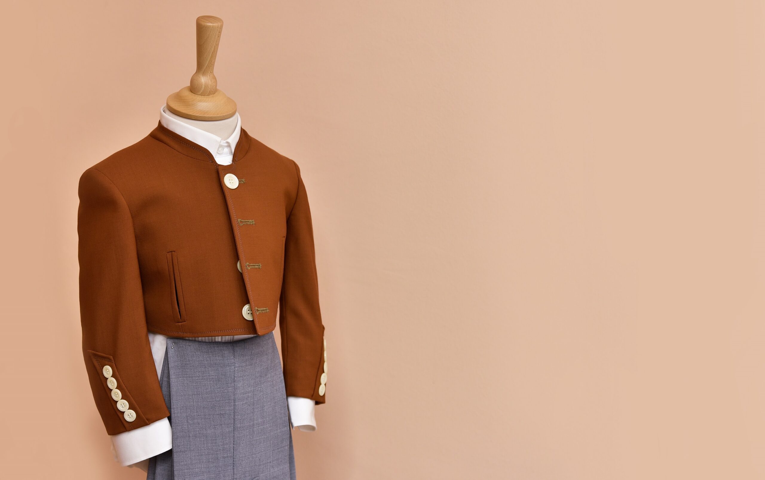 Descubre el traje campero para niños - Tomar artesanía